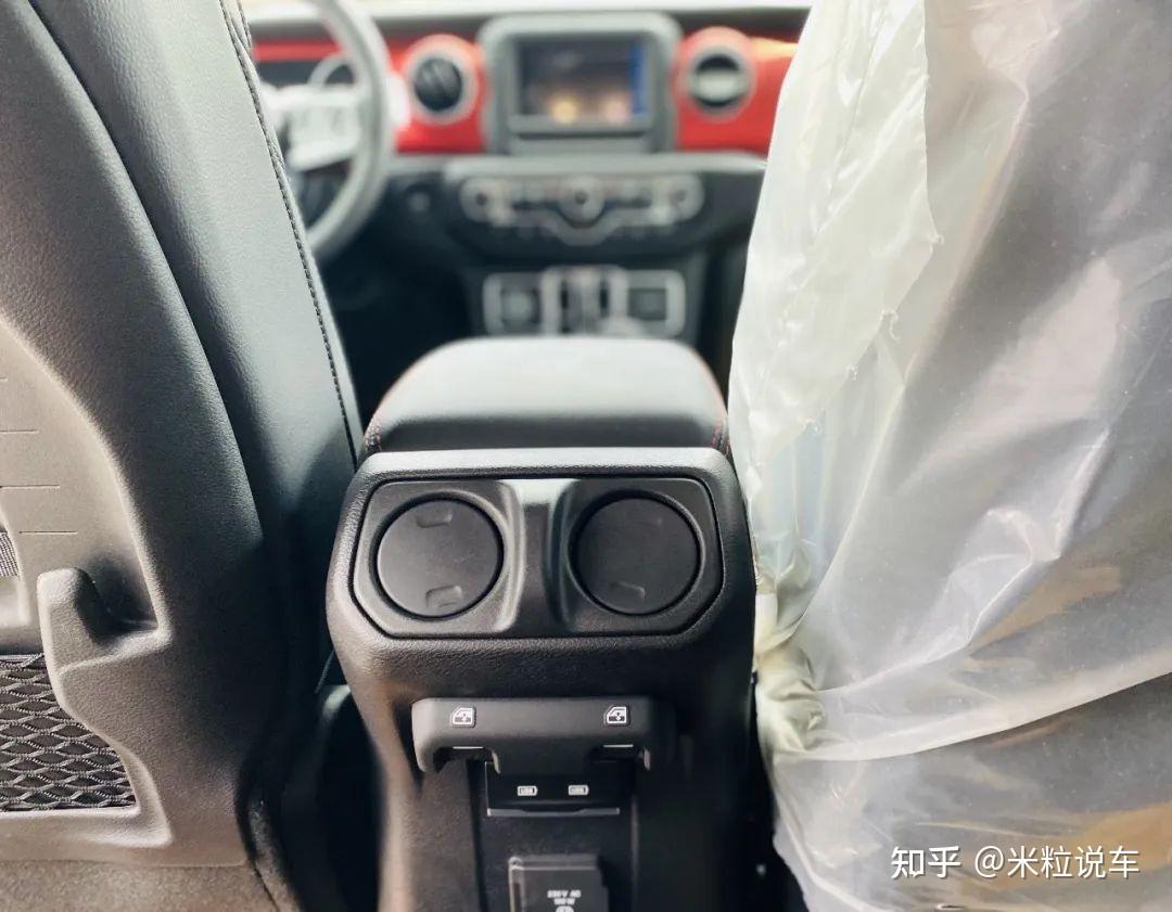 22款加版牧马人——4门电动敞篷版，越野大玩具让我爱不释手！ - 知乎