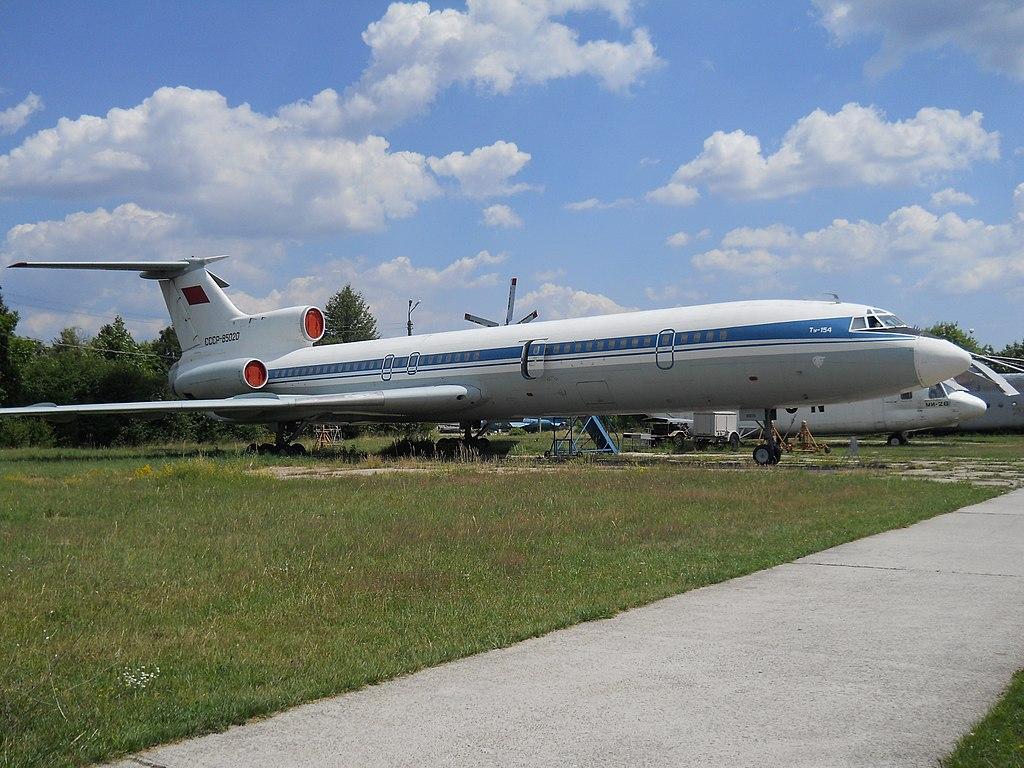 图-154 / Tupolev Tu-154（第二部分：运用者、事件和事故、在展飞机、规格）- 中英文维基百科词条融合，由辽观搬运、翻译、整合 ...