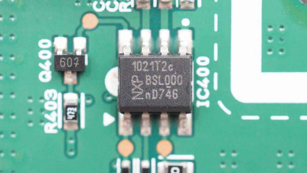 拆解报告：GEELY吉利汽车手机无线充电模块WPC-CN-001 - 知乎