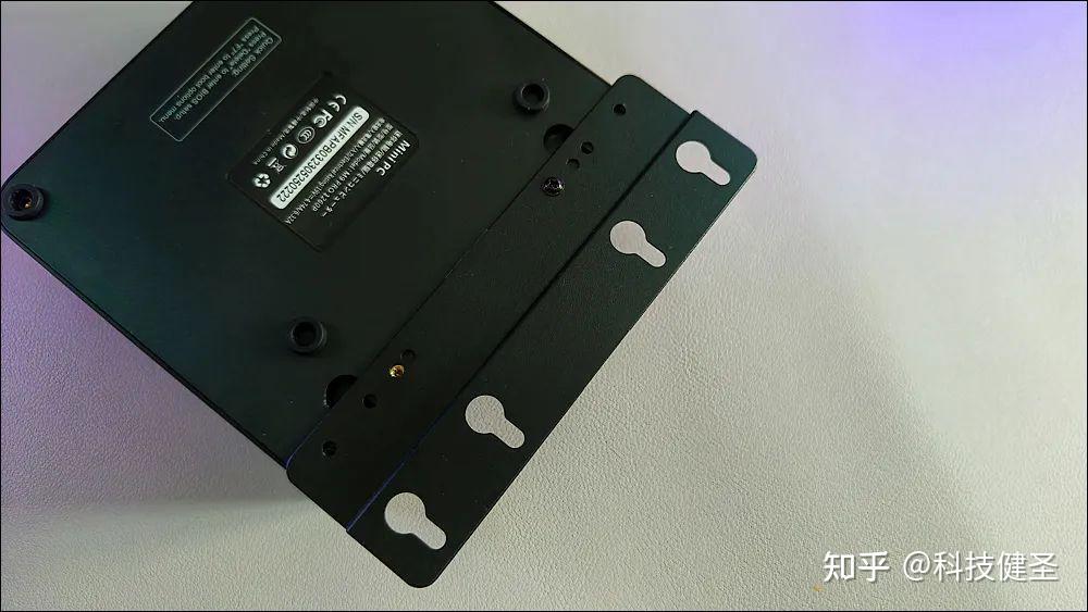 摩方M9 Pro迷你主机评测！越阶体验 将酷睿i7-1260P卖到白菜价！ - 知乎