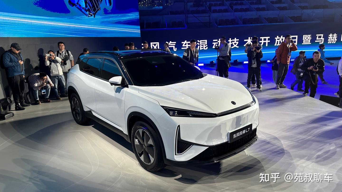 搭载最新马赫电混PHREV技术，东风风神首款插电混动SUV风神L7亮相 - 知乎