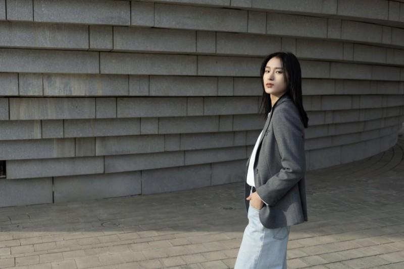 独属于淡人的时尚感，QIANHUI千慧服饰展现多元风格 - 知乎