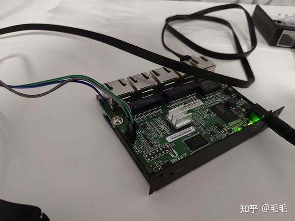 用 TTL 和 TFTP 恢复 ubnt erx 官方固件 - 知乎