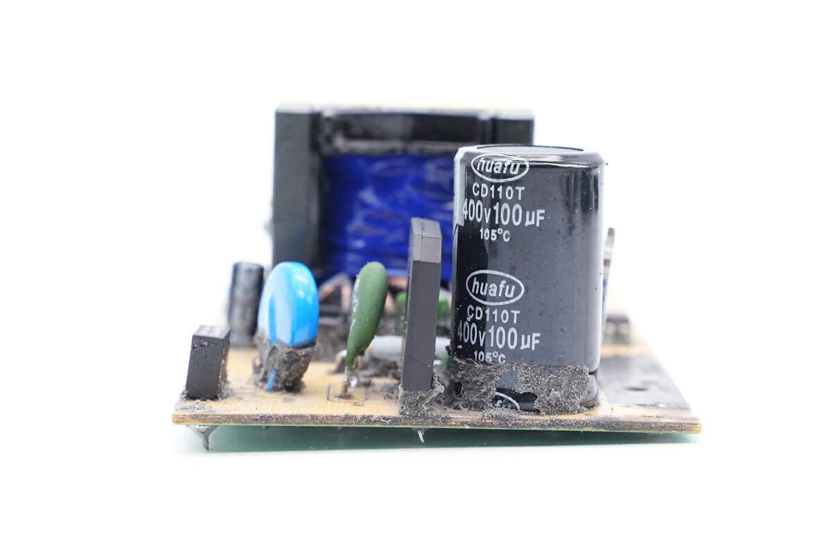 拆解报告：AIMA爱玛218W锂电专用充电器DZL482001 - 知乎