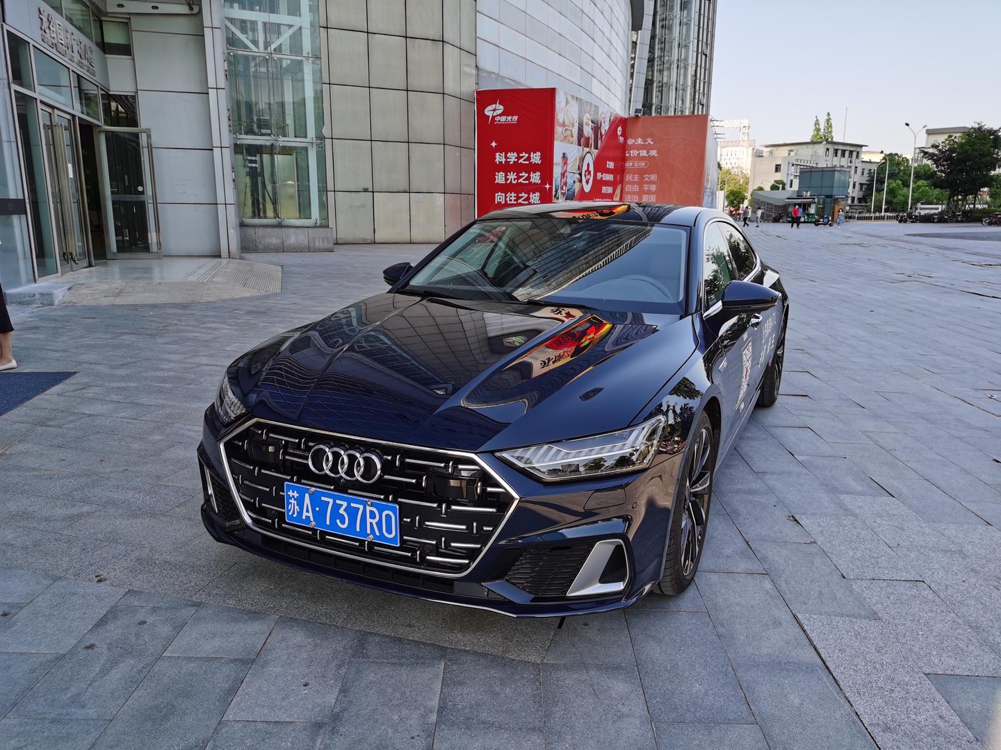 奥迪A7L 3.0T V6试驾：有动感，还能兼顾家用 - 知乎