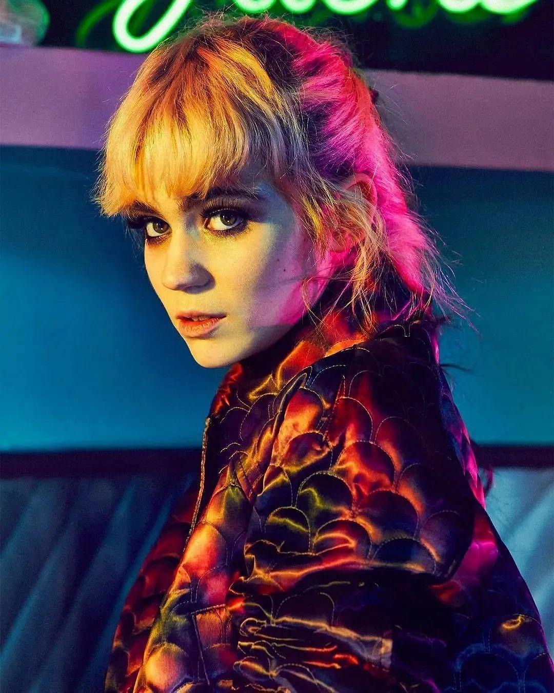 混乱又炫目的未来音乐：Grimes - 知乎