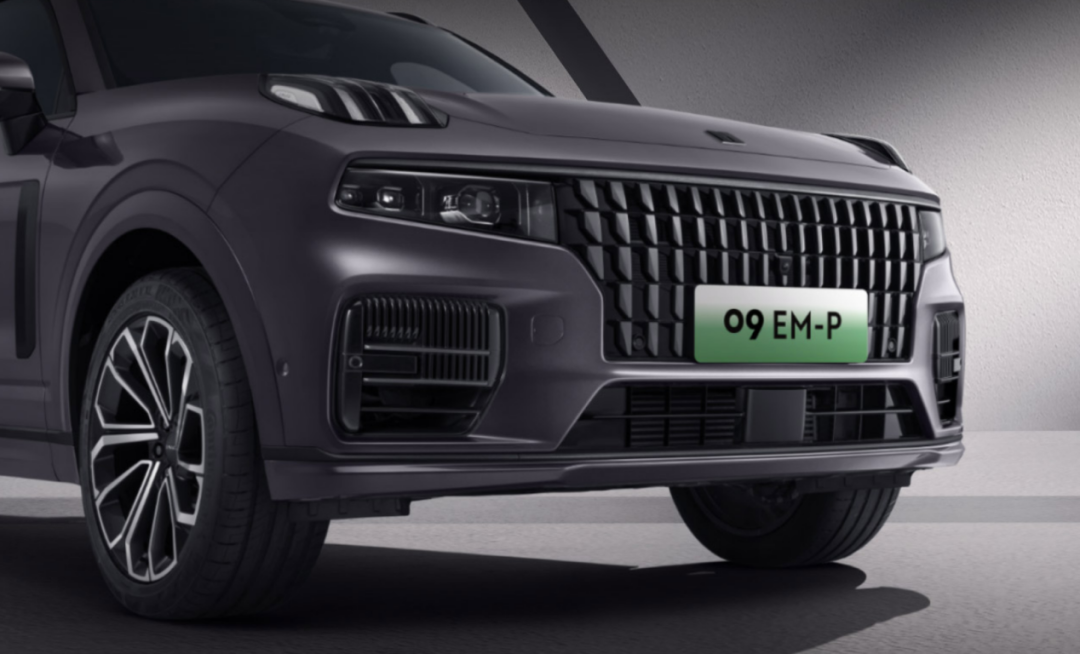 新能源中大型SUV对比：领克09 EM-P远航版VS理想L8 - 知乎