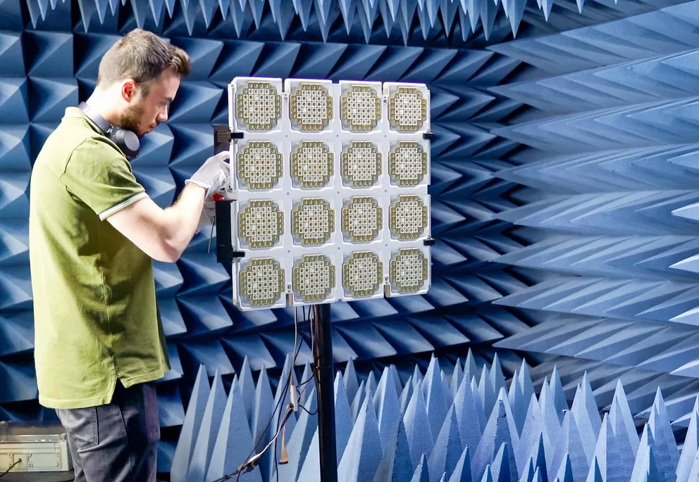 科企岛：以后的手机都是一部卫星电话 - 知乎