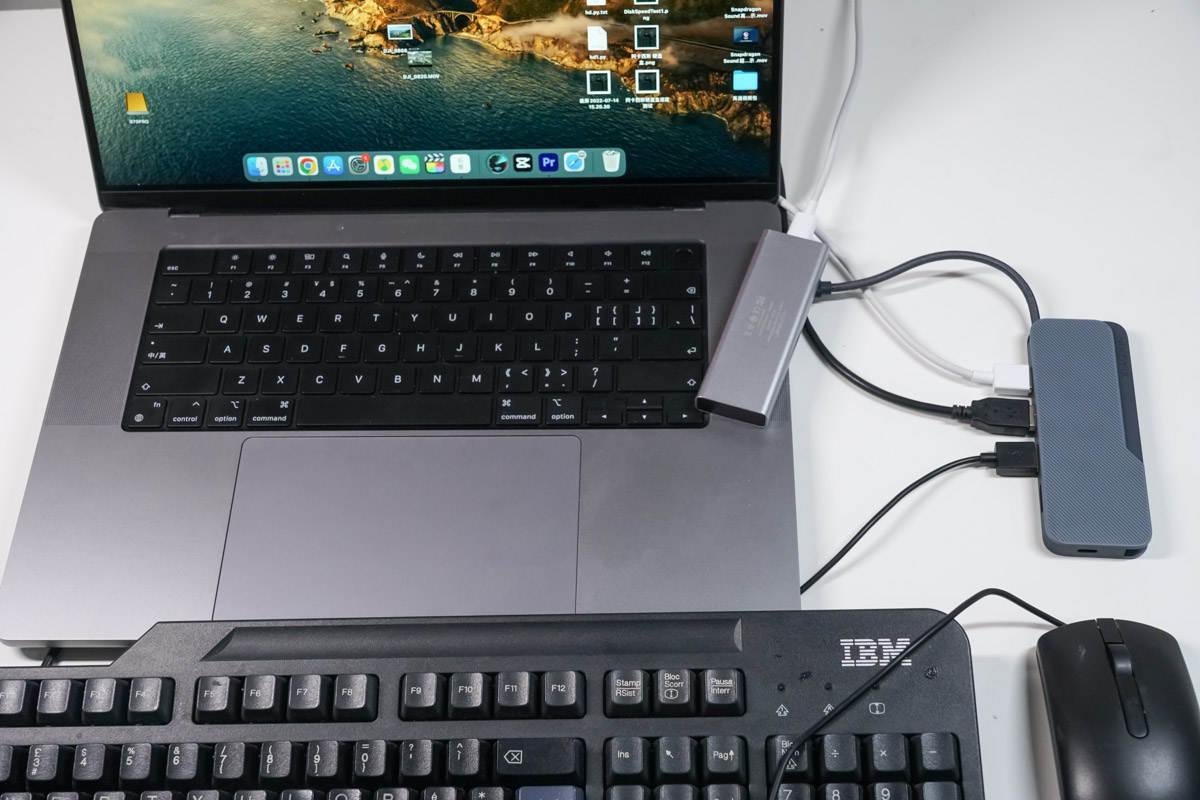 联想thinkplus USB-C 4合1便携扩展器评测：VGA设备兼容，轻松拓展第二块屏幕 - 知乎