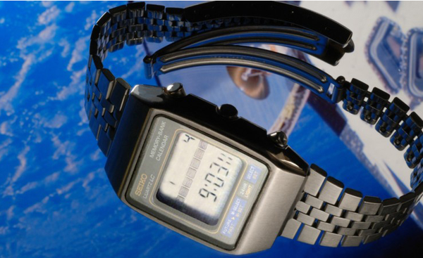 在007中的这些手表，哪款是你的最爱？ - 知乎