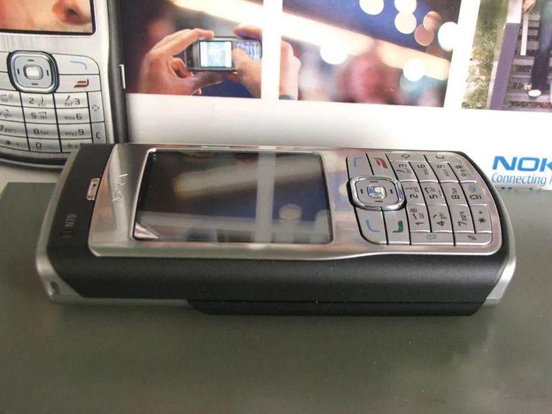 翻出昔日“机皇”诺基亚N70，完美的手感令人爱不释手！ - 知乎