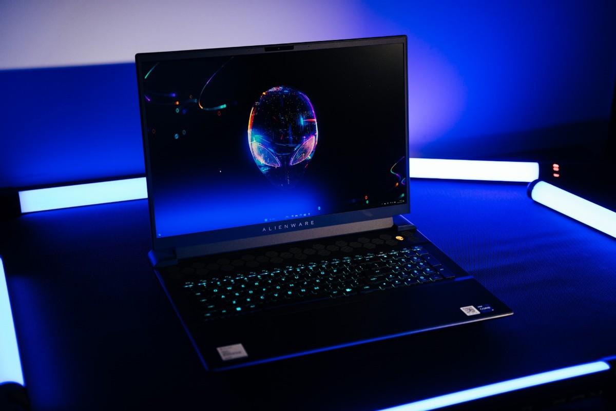 外星人Alienware m18评测：细节拉满，游戏体验新王者 - 知乎