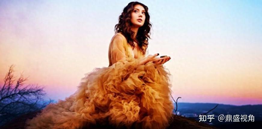 凯登·克罗斯(Kayden Kross)业界被维基名人列为最受欢迎的名人之一 - 知乎