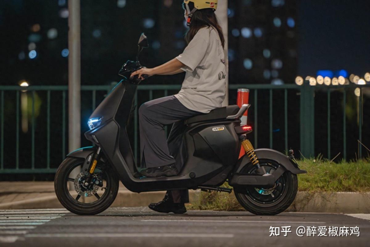 更帅更强更有诚意｜九号机械师Mmax110新国标电自天花板 - 知乎