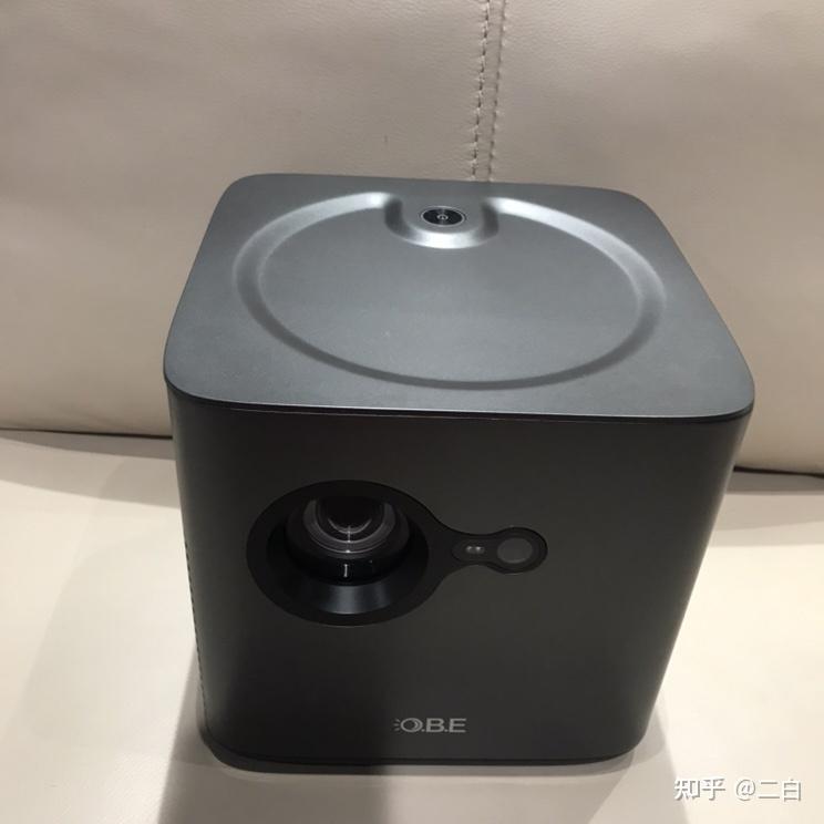 大眼橙New X7D 和极米New Z8X真机上手评测